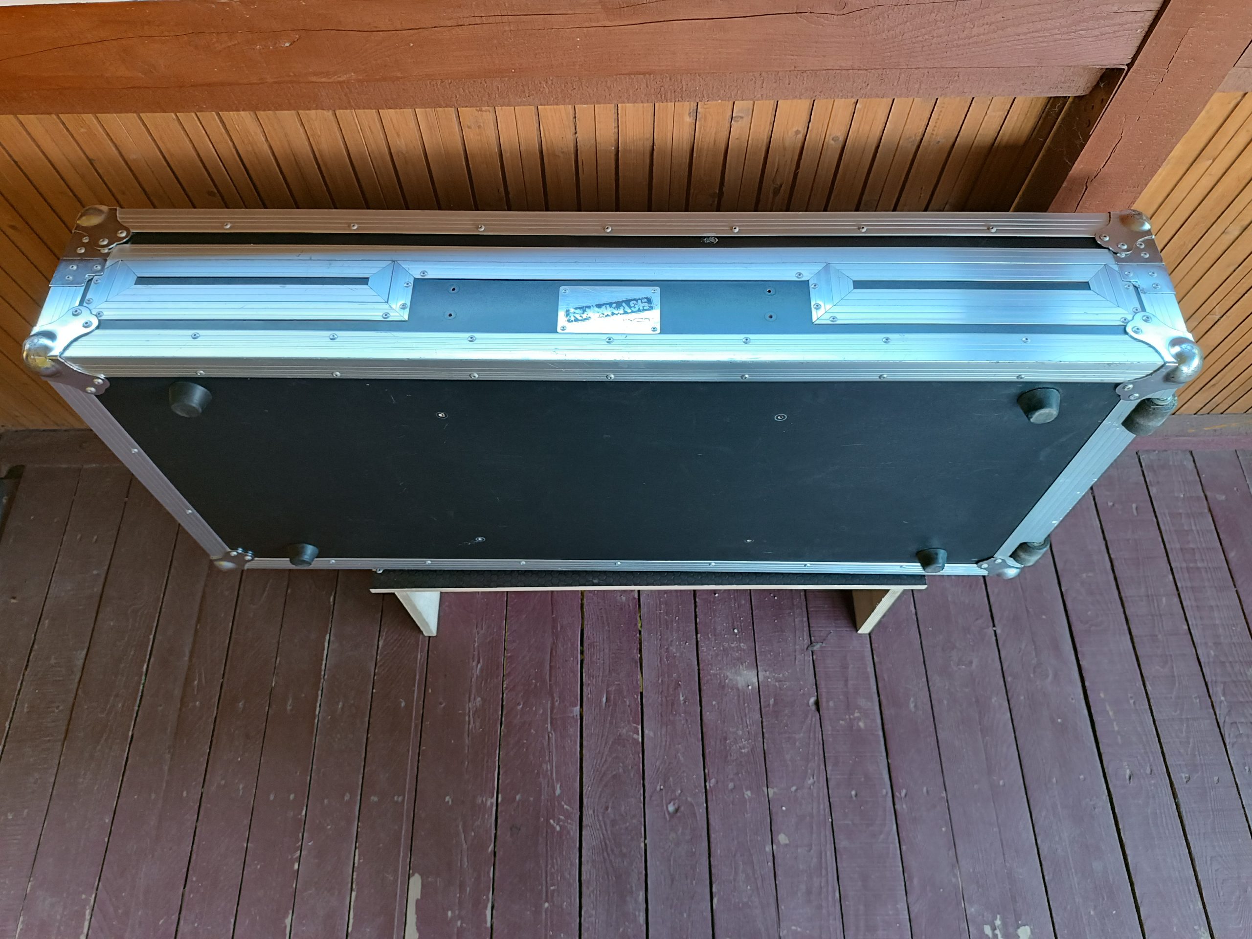 DJ įrangos transportavimo dėžė. – Casemaker.lt